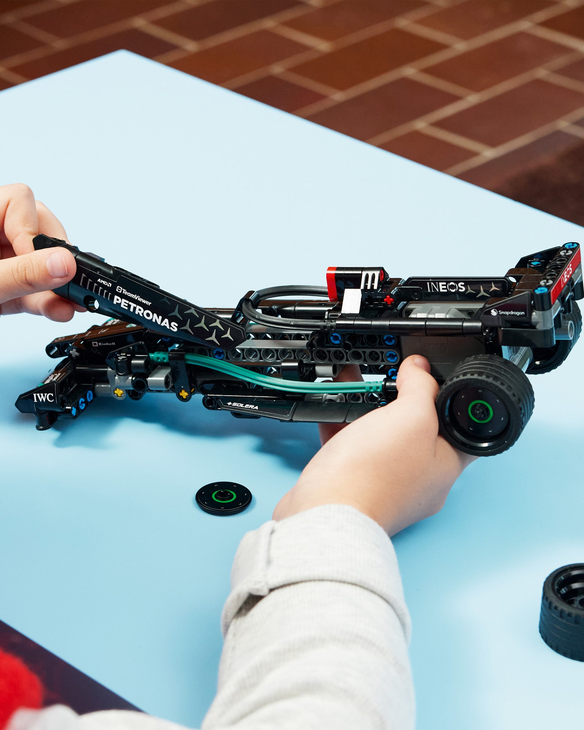 LEGO® Technic Mercedes-AMG F1 W14 E Performance Pull-Back | Official ...