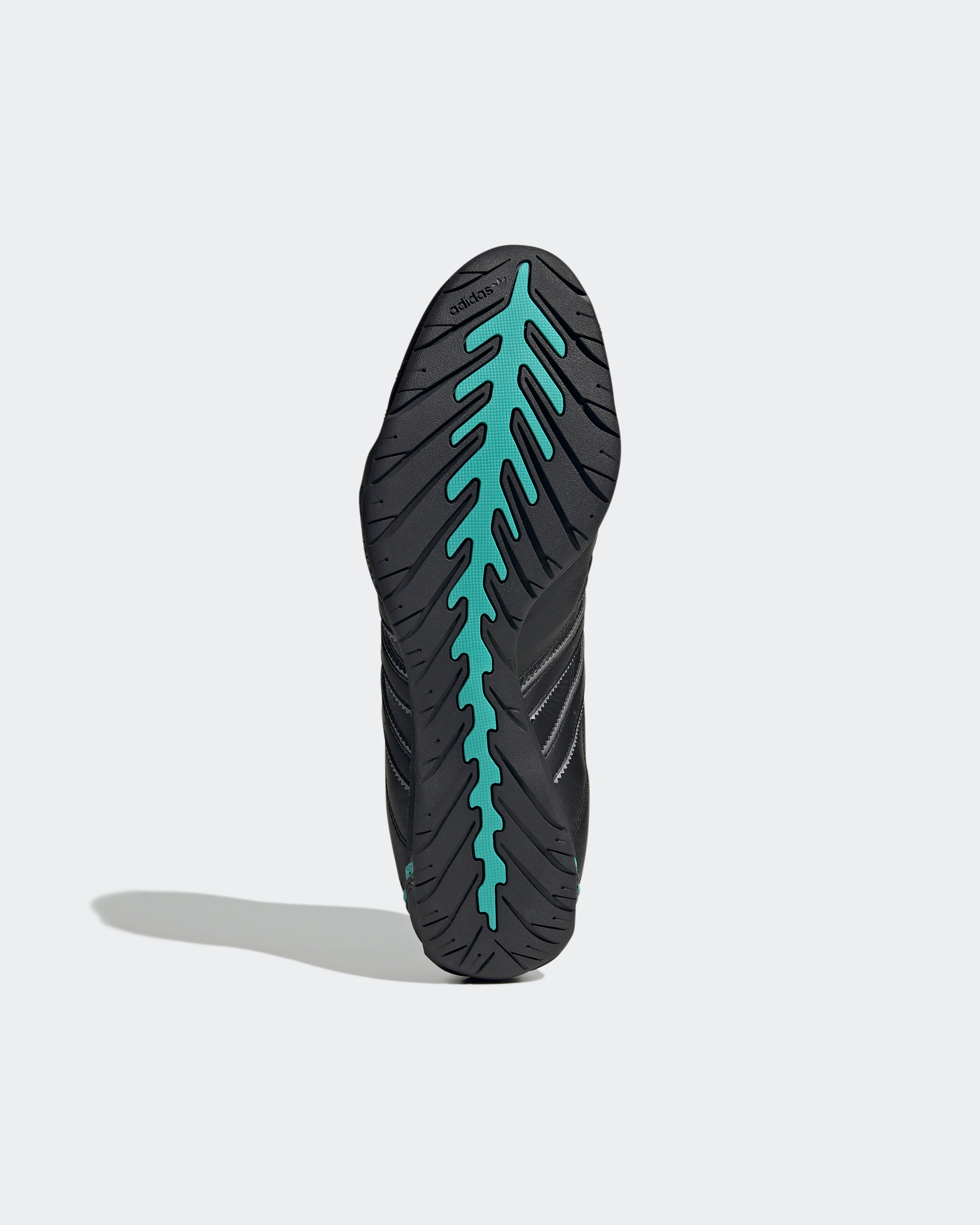 Adi Racer Lo Shoes Black | Official Mercedes-AMG PETRONAS F1 Team Store