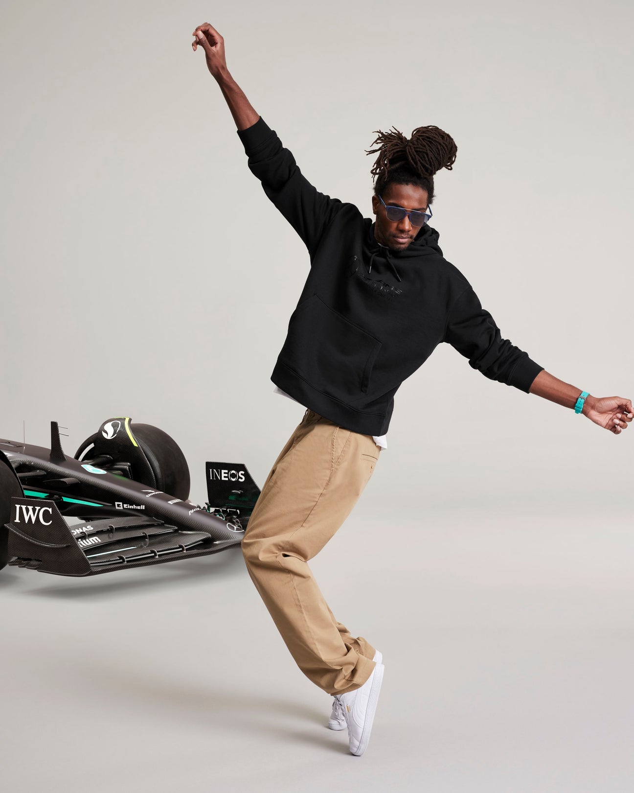 Fanwear & Clothing | Official Mercedes-AMG F1 Store